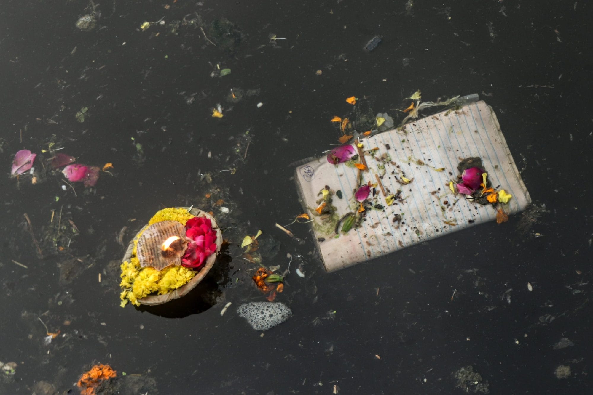 10 Ways You Can Help In Cleaning Ganges - Varanasi Guru